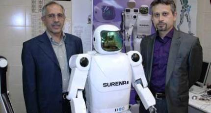 Irán fabrica tercera versión de un robot humanoide | HISPANTV
