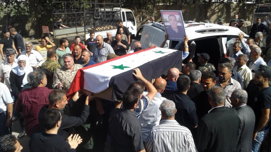 Celebran funeral de víctimas de atentados de Daesh en sur de Siria ...