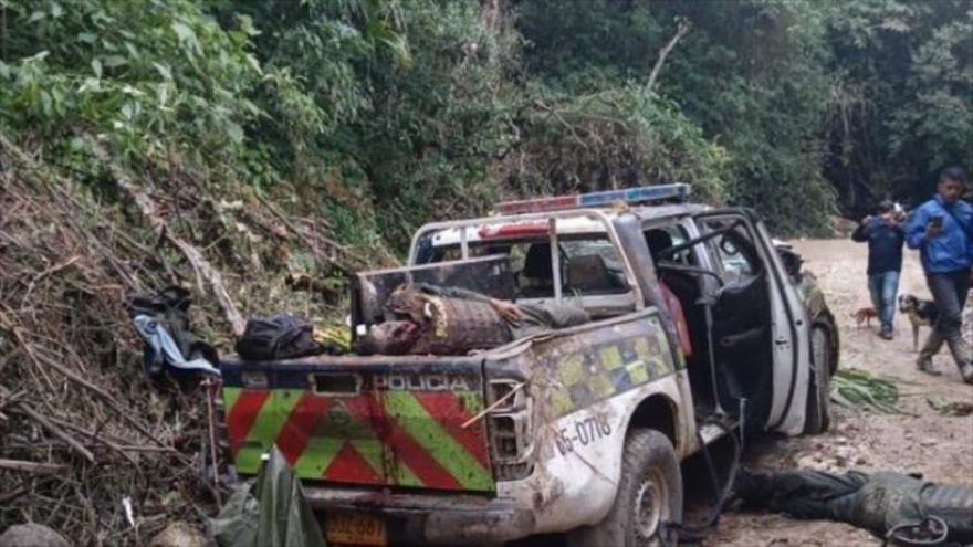 Mueren 8 policías en ataque con explosivos en Colombia | HISPANTV
