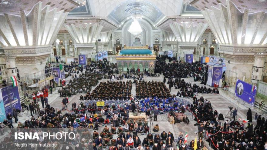 Iraníes Celebran 45 º Aniversario Del Triunfo De La Revolución Islámica